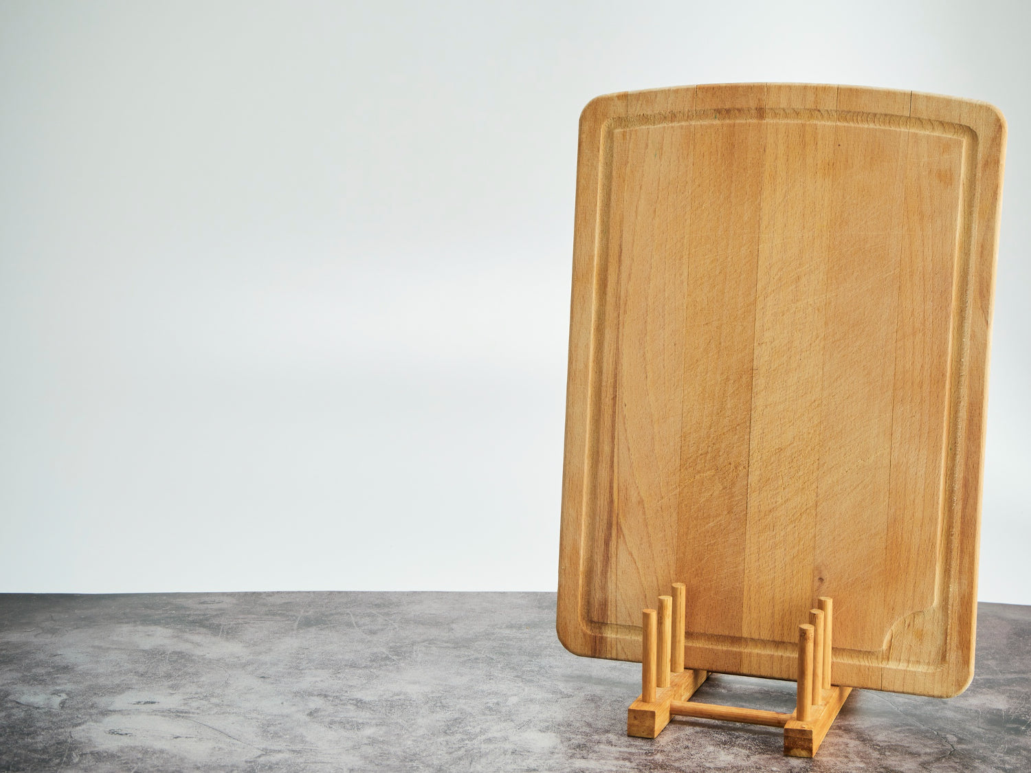 Maximize Space with Display Stands – recipeboard.com